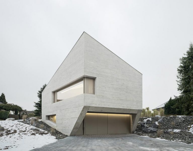 Amazing Crystal Shaped Concrete House Design Near Stuttgart, Germany