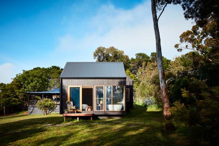 1920s Australian Cottage with Eclectic Reclaimed and Industrial Design