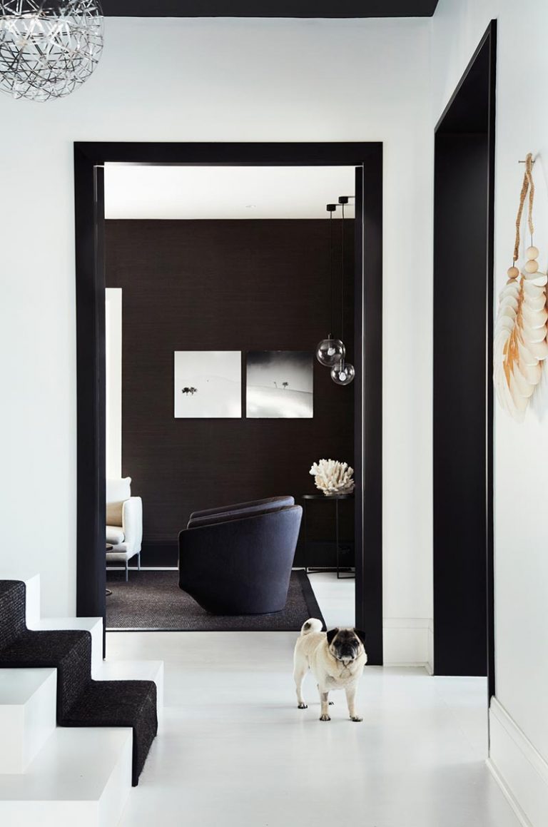 Elegant Soft Interior Design with Harbor Views in Sydney, AU