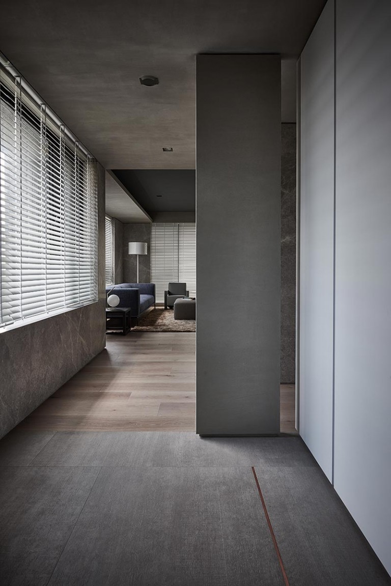 Minimalist interiors with an Oriental-European style decor