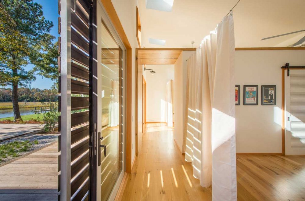 Amazing River House Overlooking the Canal and Wetlands of Delaware