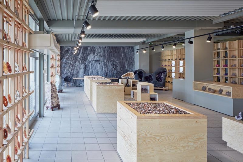 Gallery of Precious Stones - An Exhibition of Rocks Galore