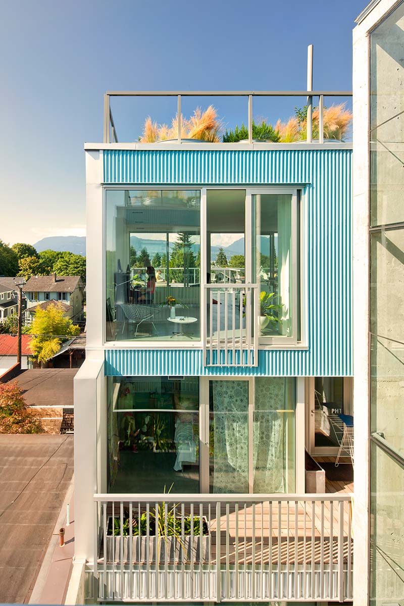 Prefab In Vancouver: As Beautiful To Look At, As It Is To Live In