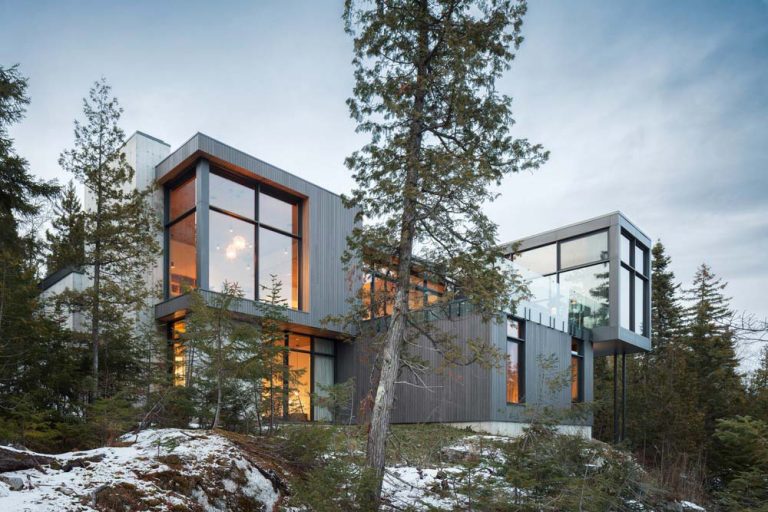 Montreal House Design Perched on a Slope with Magnificent Views