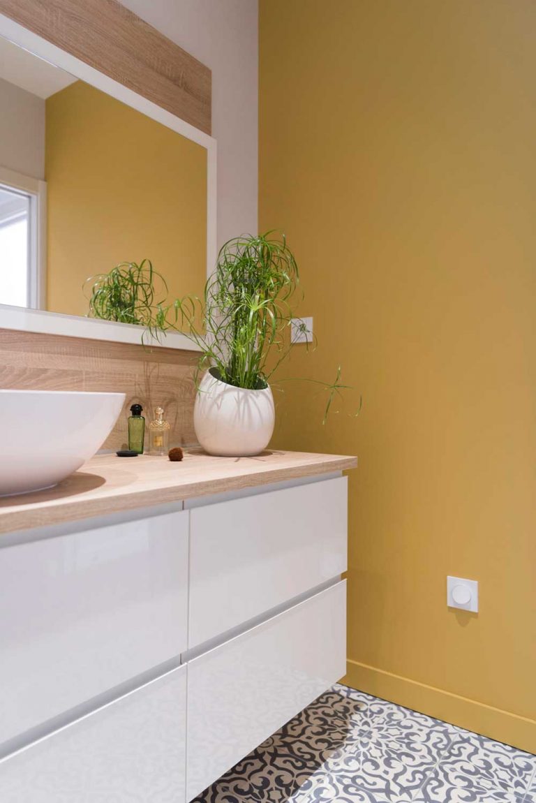 Small Space Turned Spectacular - Apartment Renovation In Lyon, France