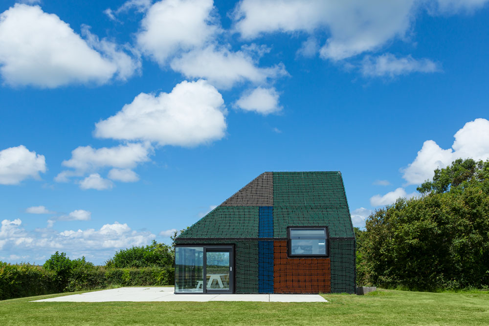 Contemporary Holiday Home Like You've Never Seen Before