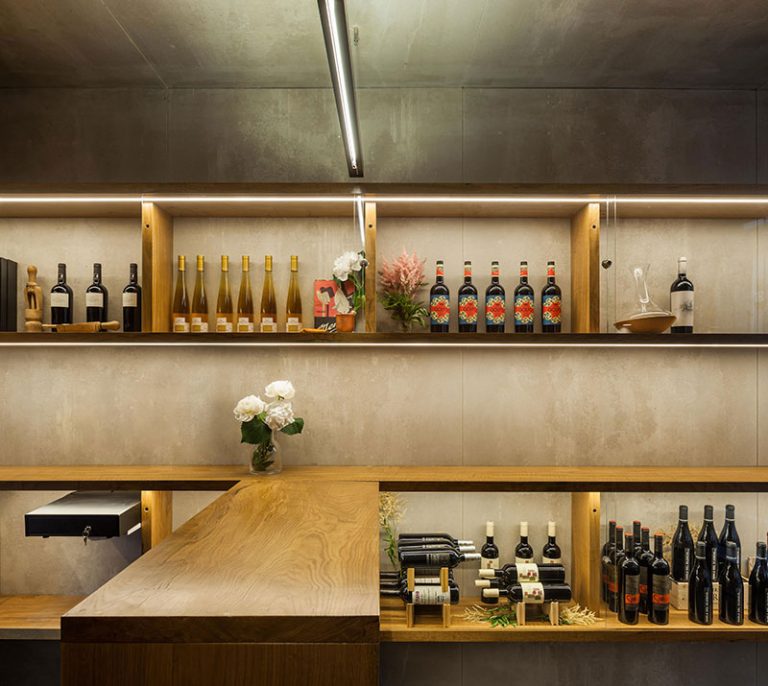 Tiny 15 sq.m Wine Shop Design In Pamplona, Spain